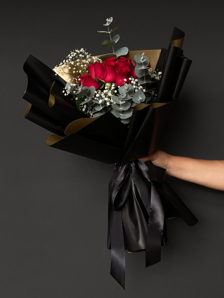 Ramo Golden and Black – Tesoro Floral