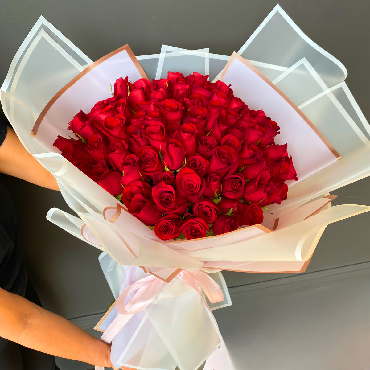 Ramo 100 Rosas Rojas – Tesoro Floral